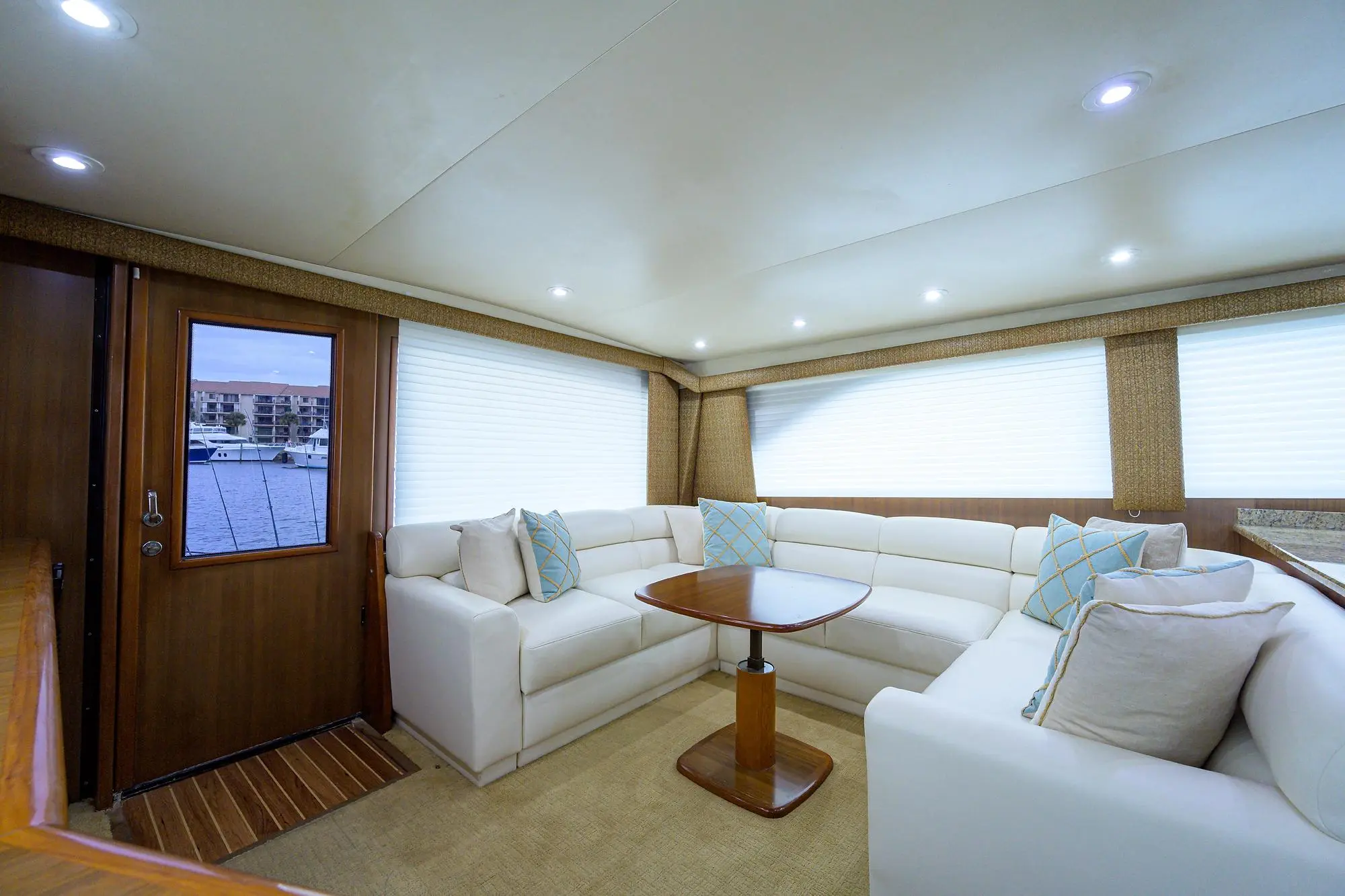 61 Viking 2005 Longport, New Jersey