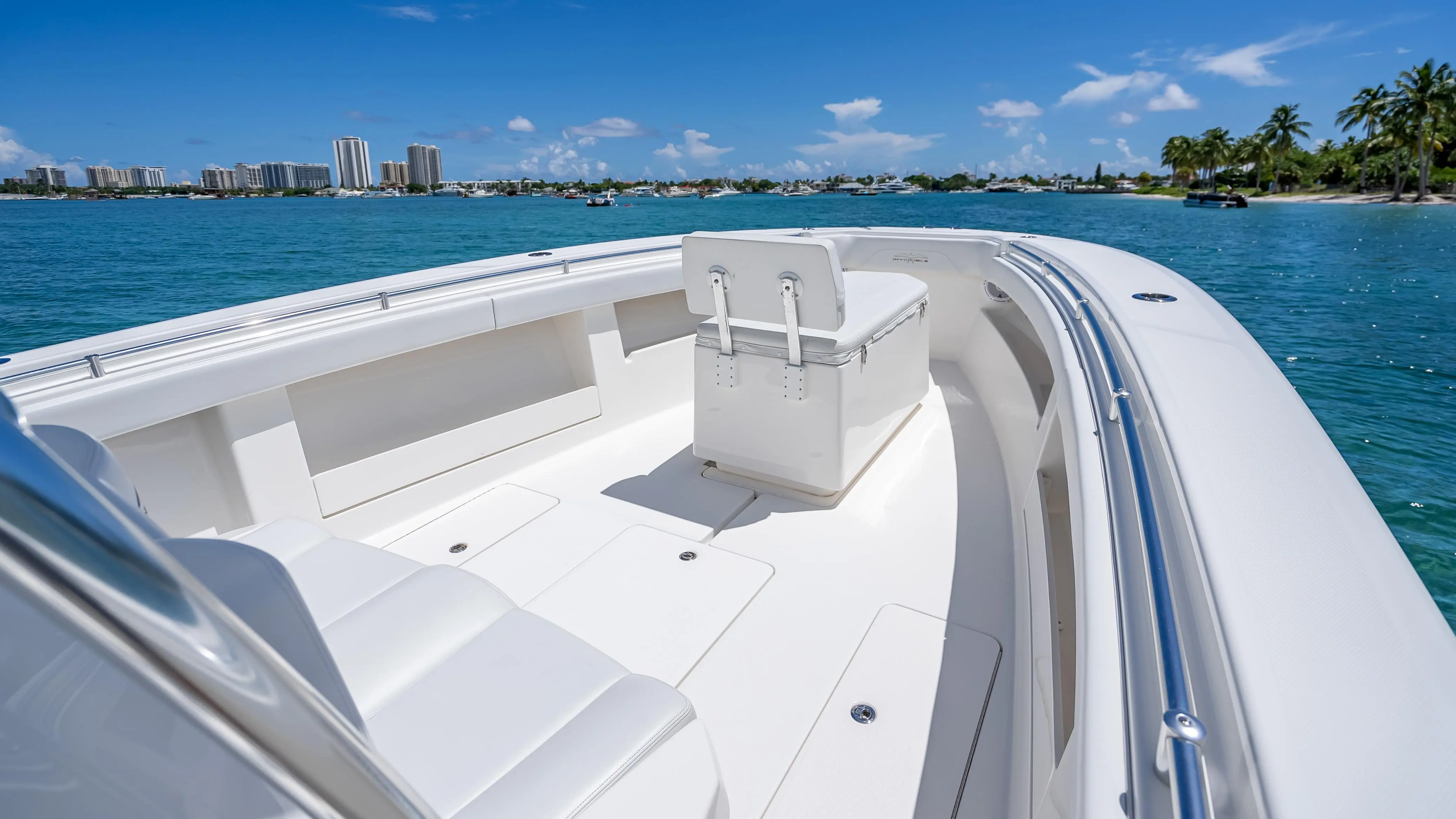 39 Invincible 2018 Singer Island, Florida