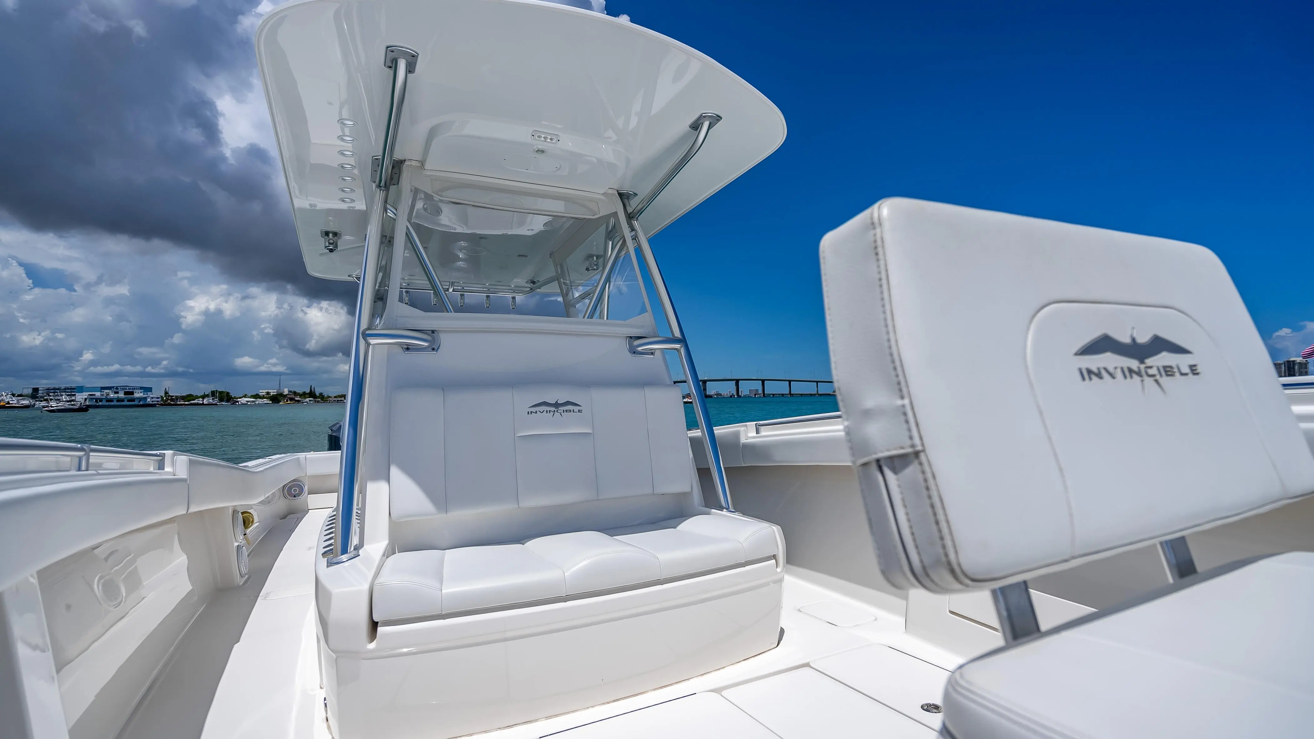 39 Invincible 2018 Singer Island, Florida