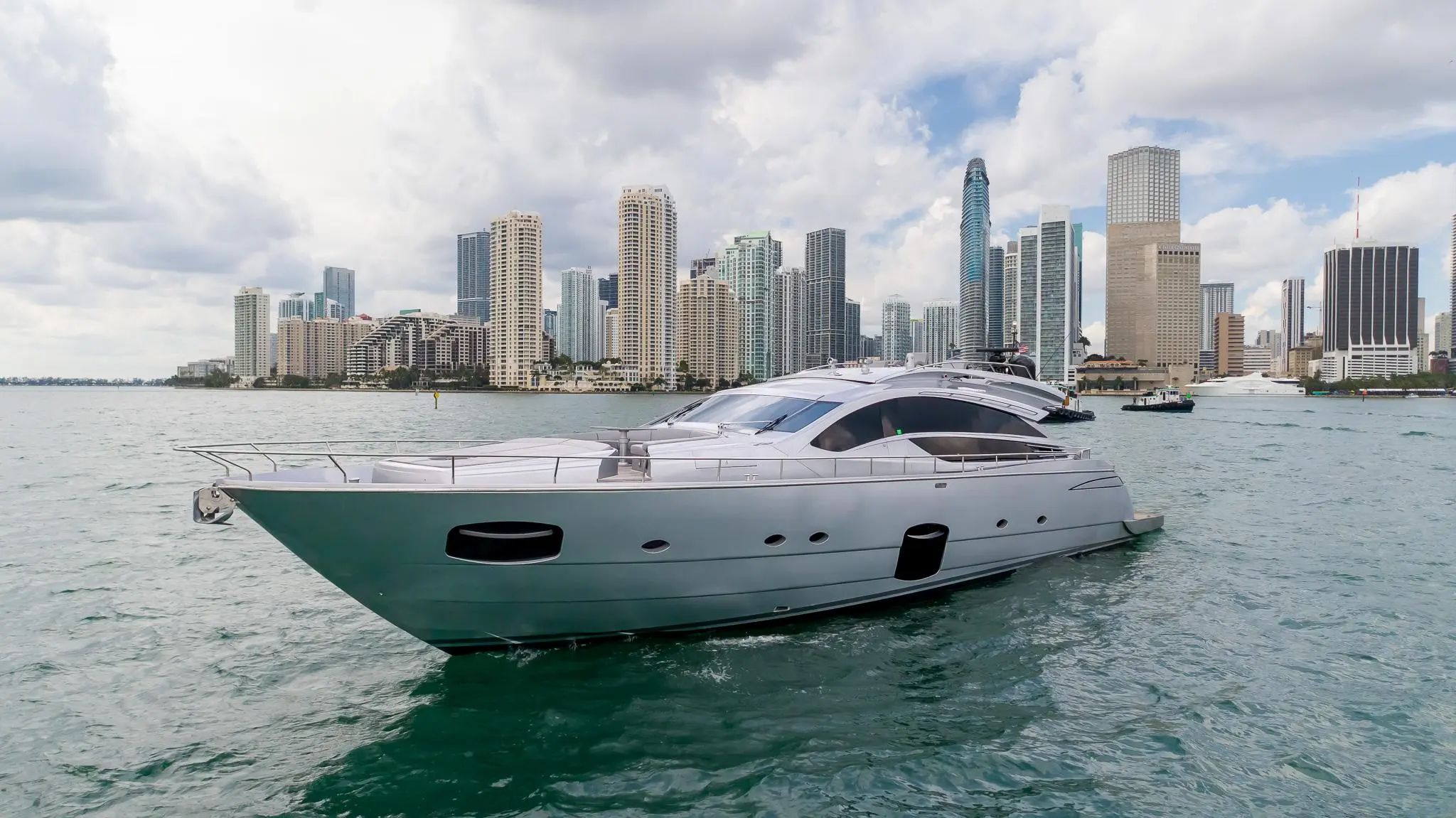 Milagros 82 Pershing 2013 Miami, Florida