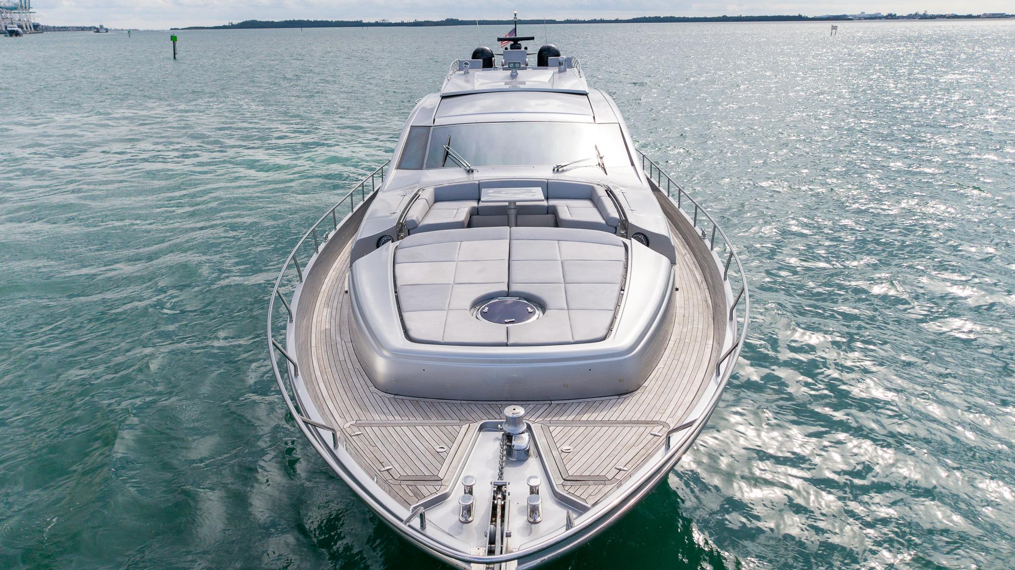 Milagros 82 Pershing 2013 Miami, Florida