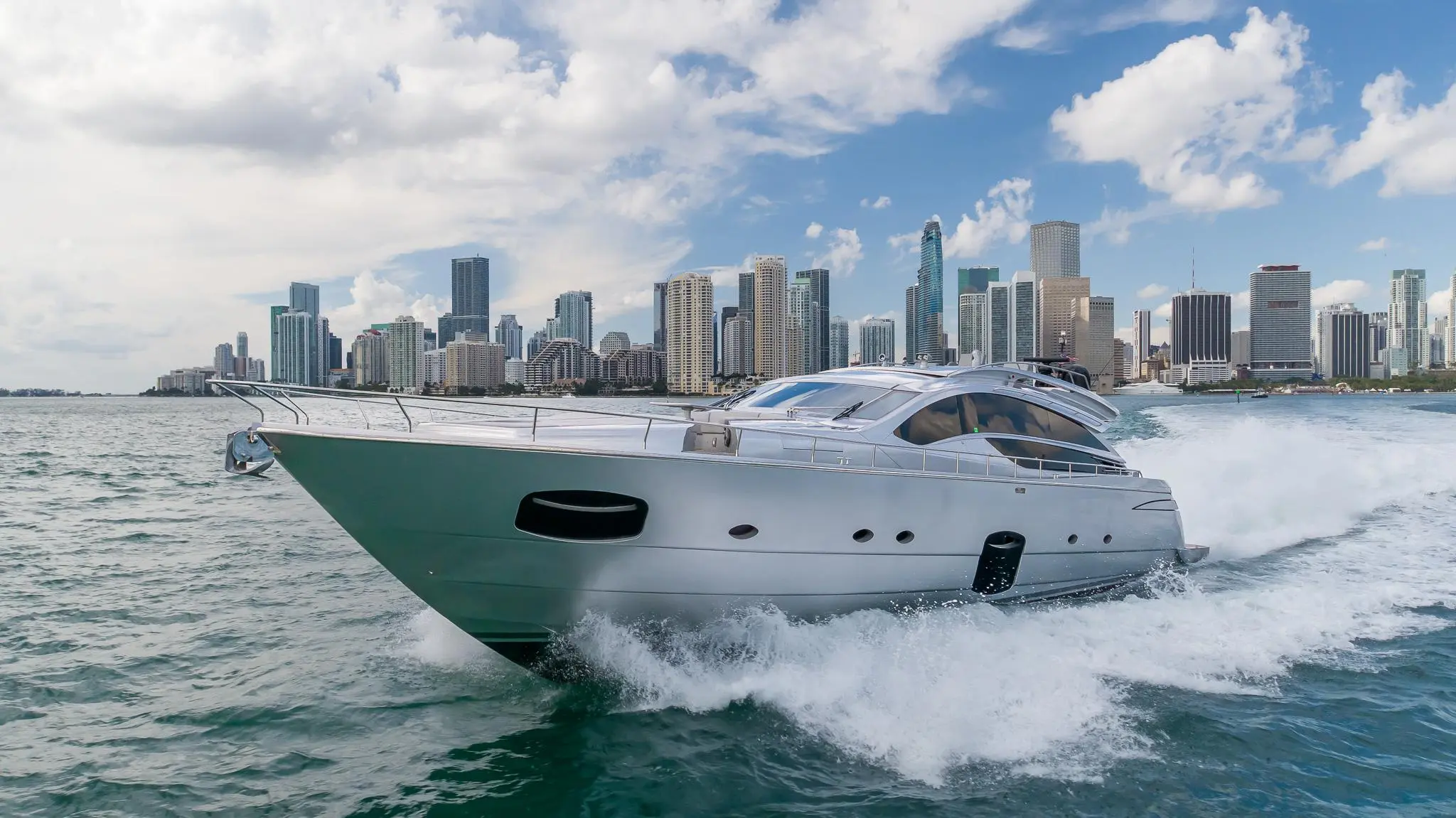 Milagros 82 Pershing 2013 Miami, Florida